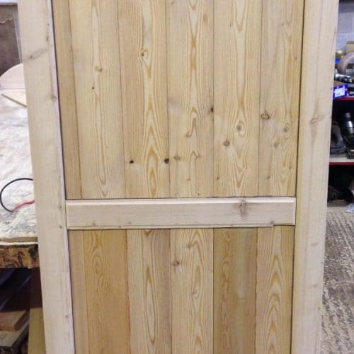 Flat Top Framed Wooden Side Gates - Redwood And Siberian Larch Wooden ...