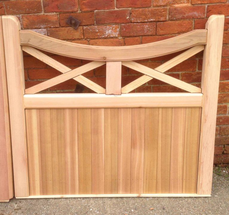 Ledge & Brace Arch Top Wooden Side Gate - Redwood And Siberian Larch ...