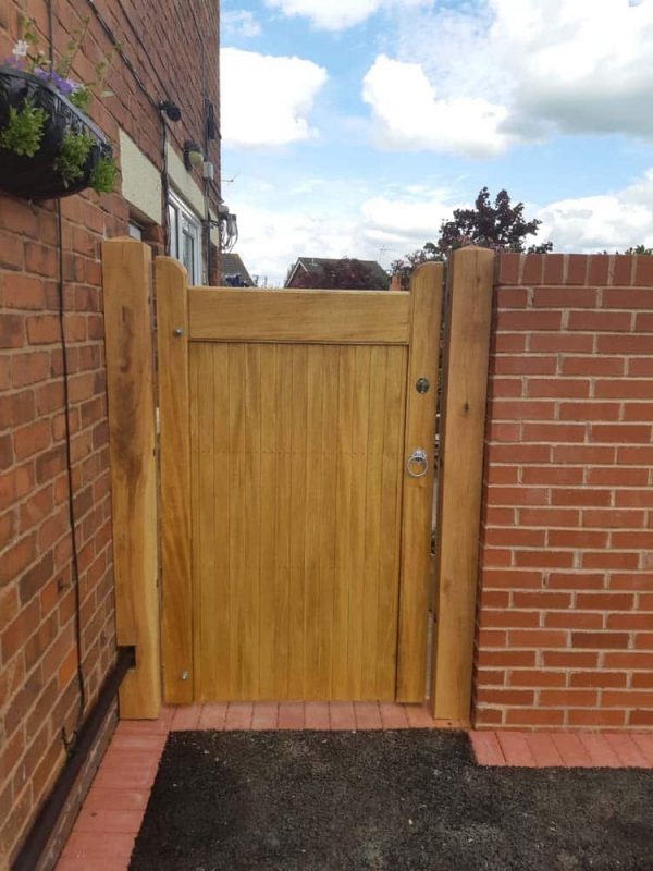 Classic Flat Top Wooden Side Gate - Redwood And Siberian Larch Wooden ...