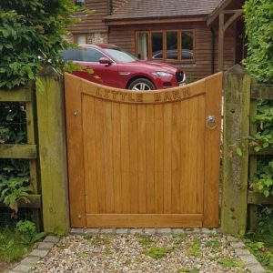 Scalloped Top Garden Gate - Redwood And Siberian Larch Wooden Gates ...